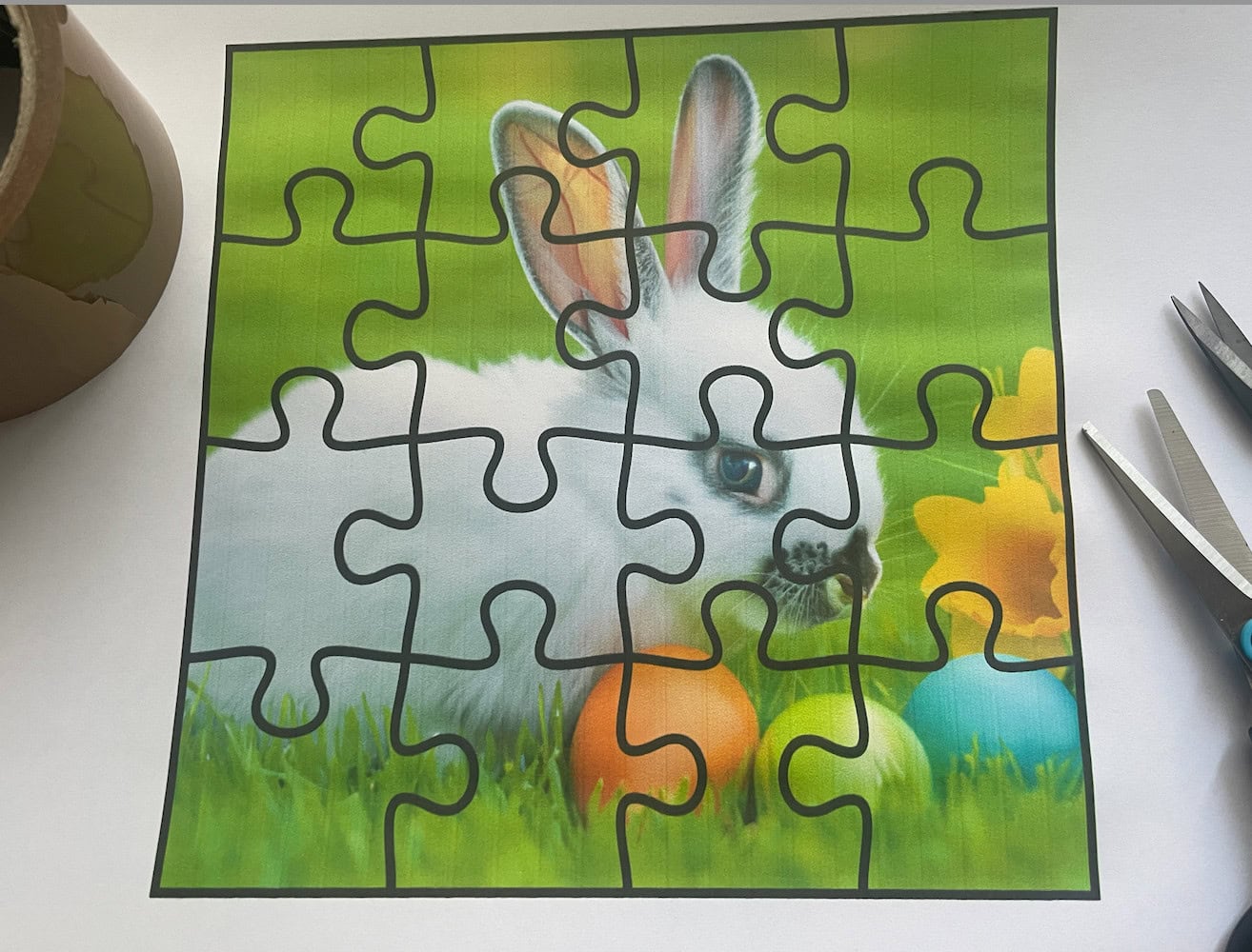 Osterpuzzle zum Basteln für Kinder - Gratis Puzzle | helpfully.de